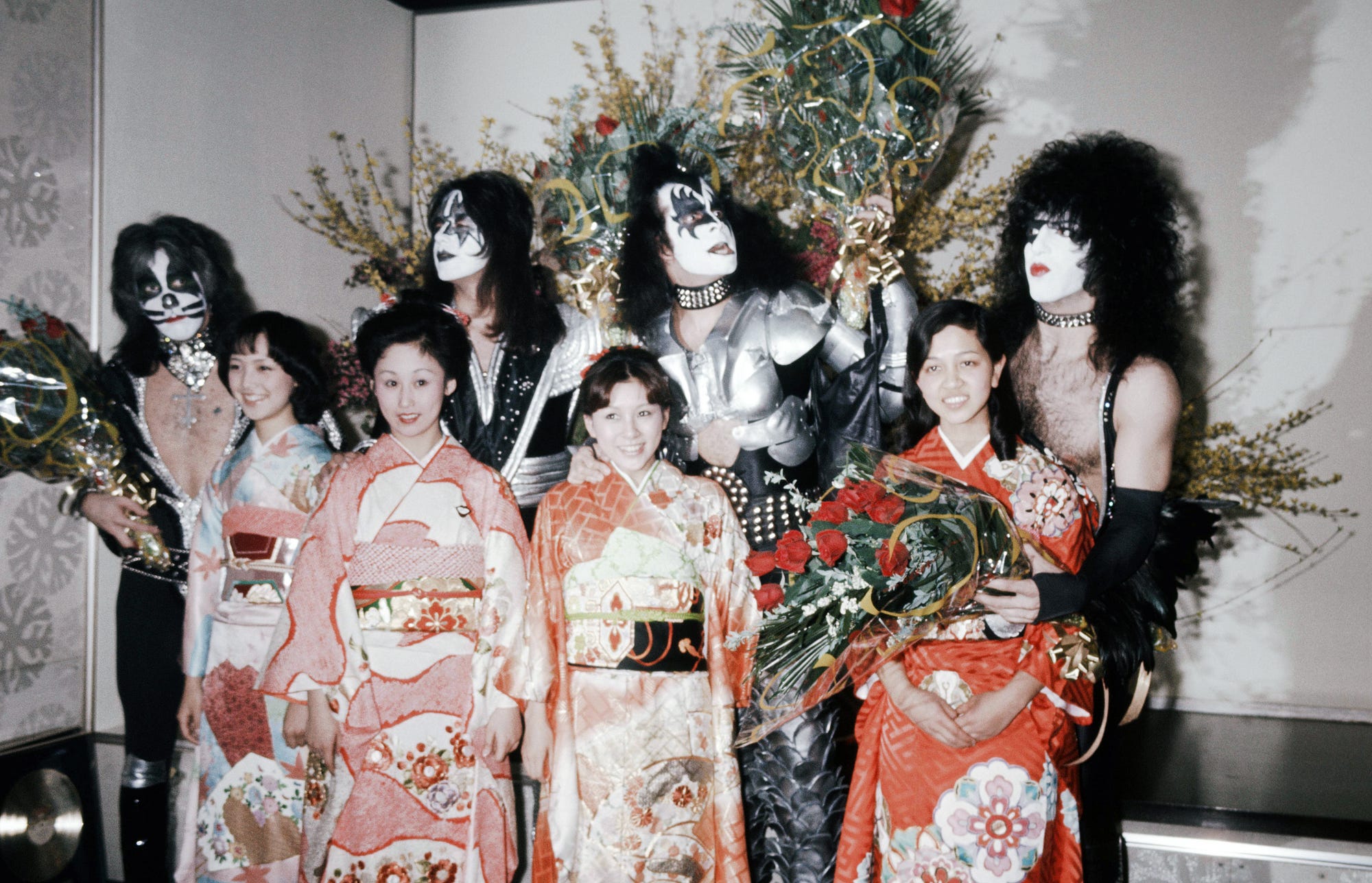 These bizarre photos show the world’s biggest rock stars as tourists in ...