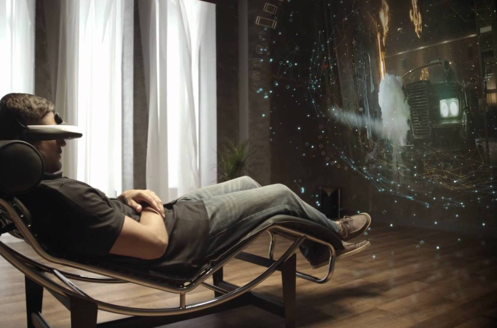 Creating for Virtual Reality: The problem of physical vs virtual space