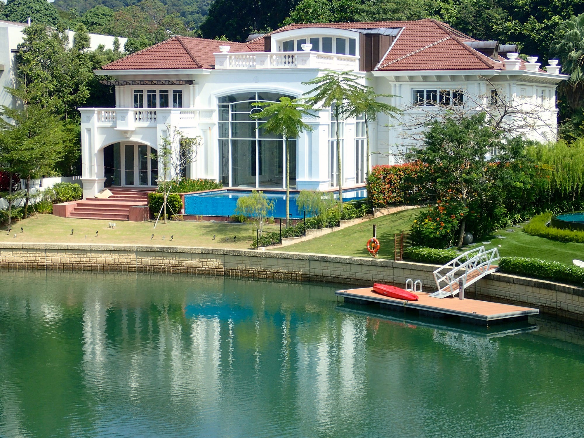 Singapore Sundays 6: Fort Serapong & Sentosa Cove – Singapore Sundays ...