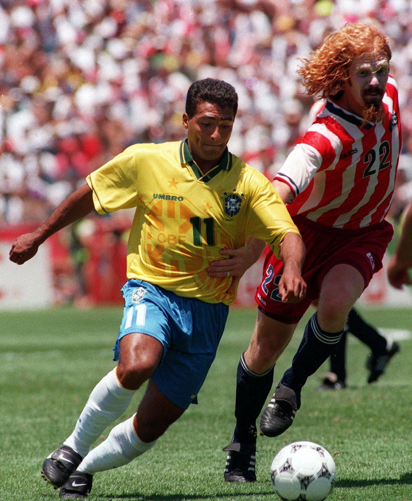 90s football: a story in (epic) pics – Between the Lines - It’s all ...