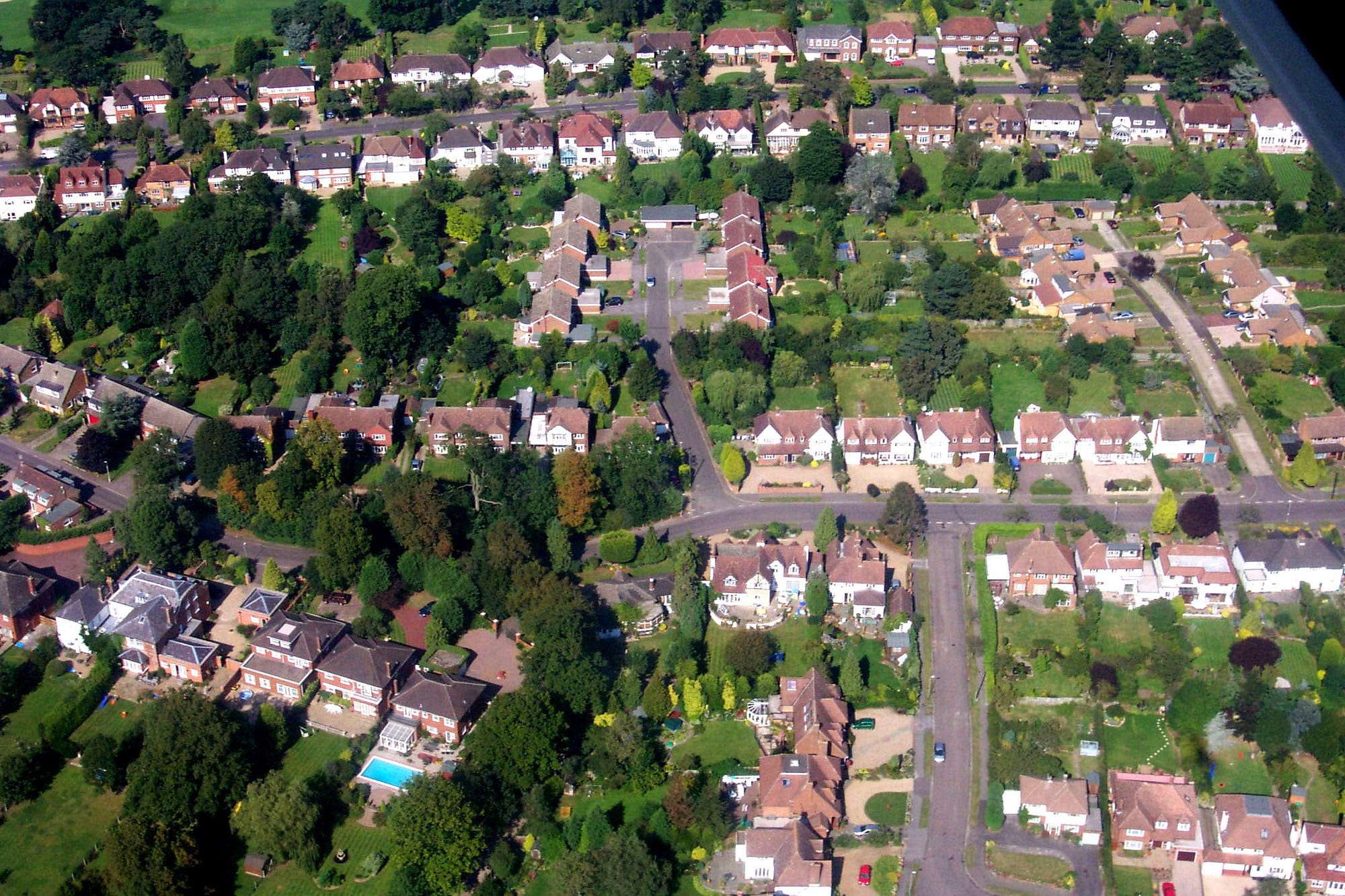 Aerial views of Brookmans Park 2002 – Brookmans Park Newsletter – Medium