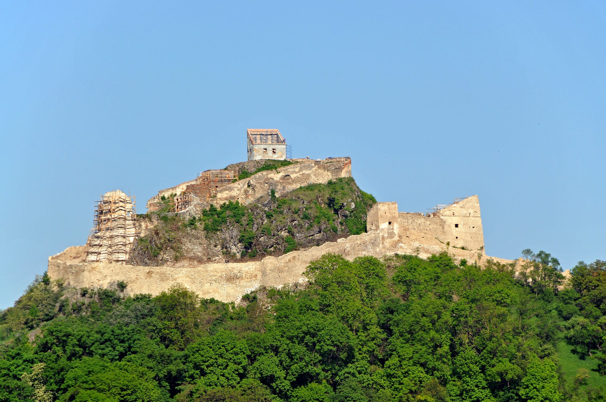 From ruins to reconstruction: Rupea Fortress – Eastern Chronicles – Medium