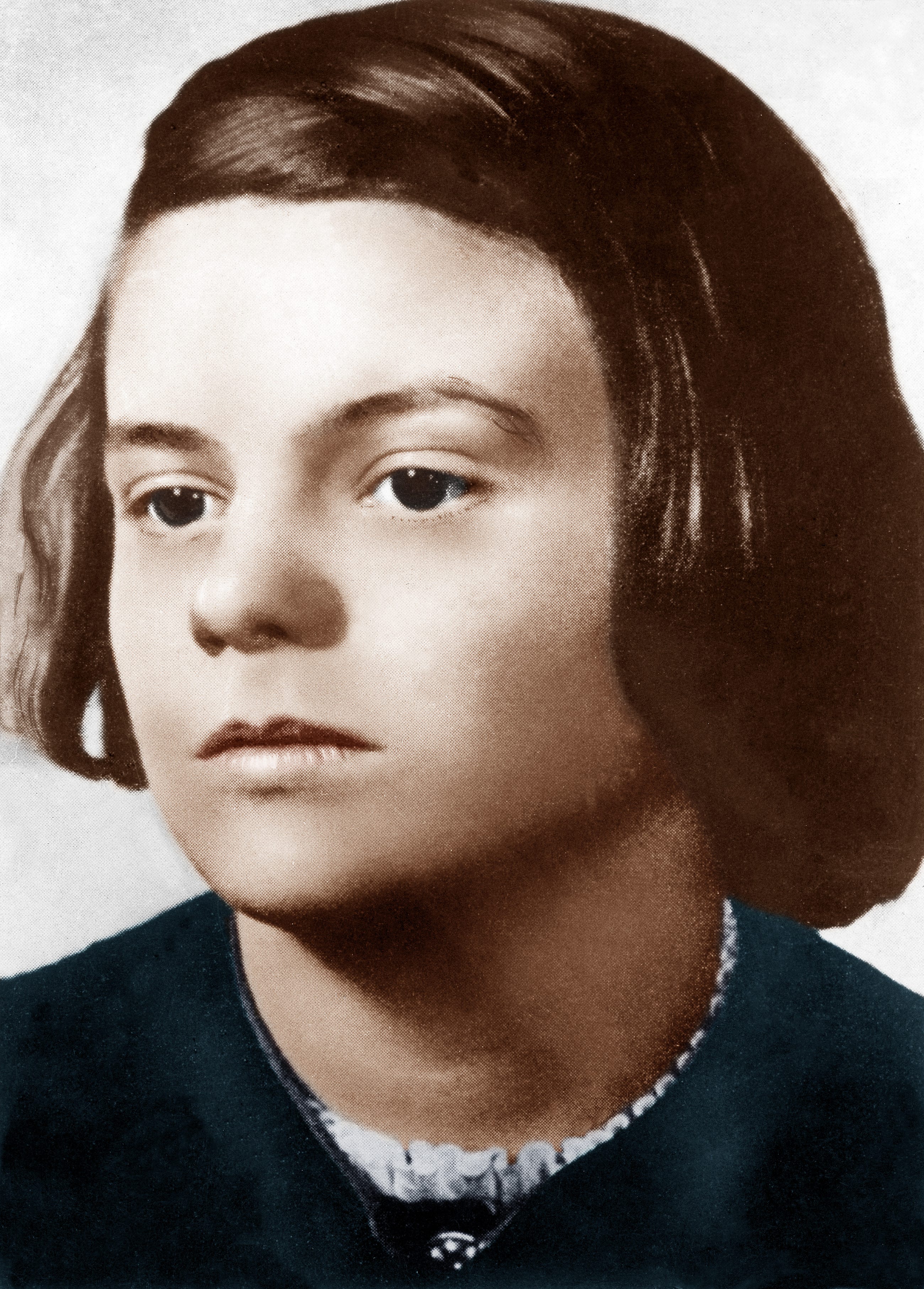 Beheaded By The Nazis At Age 21 Sophie Scholl Died Fighting Against 
