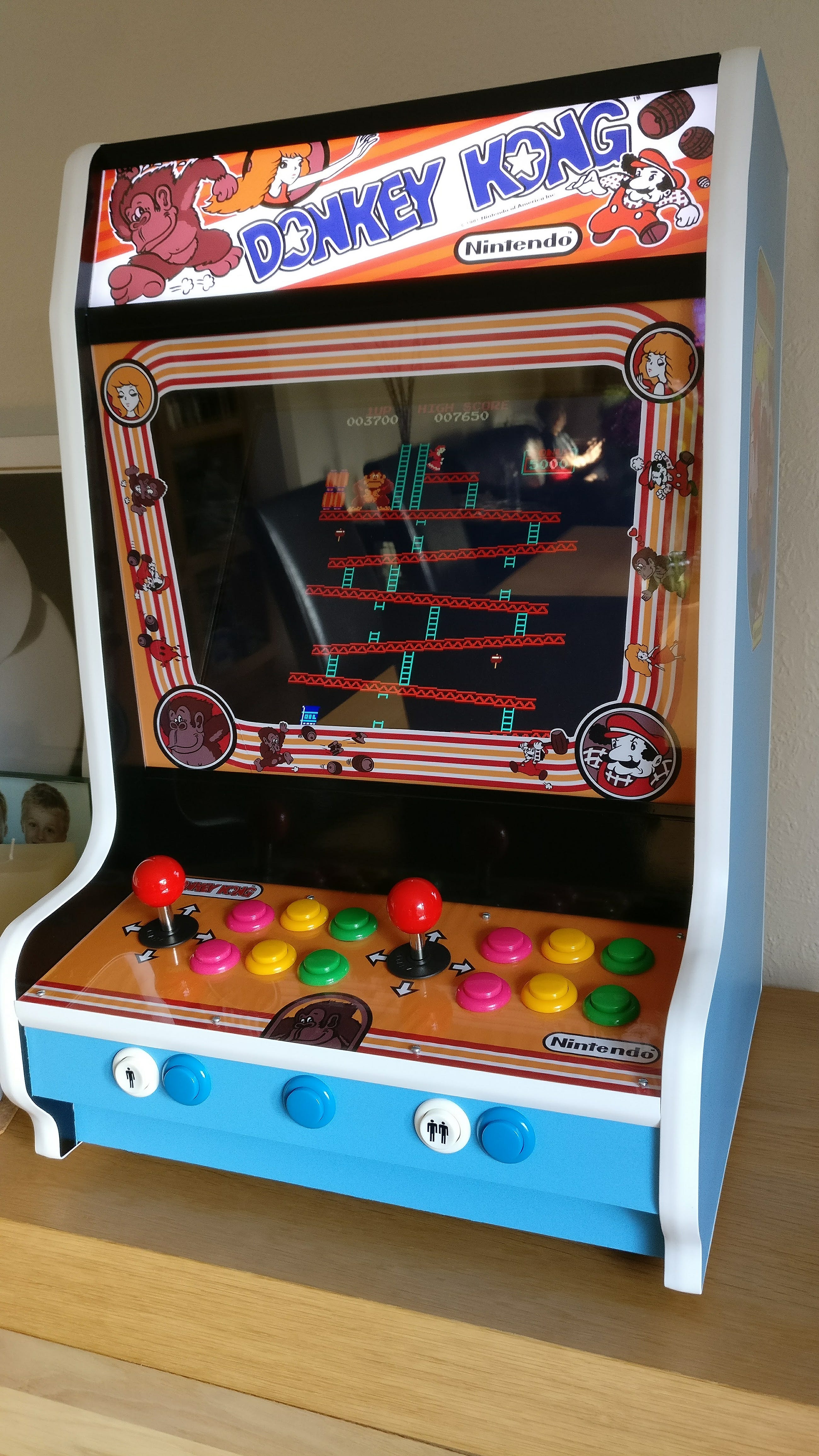 Building an arcade machine – MrVectrex – Medium