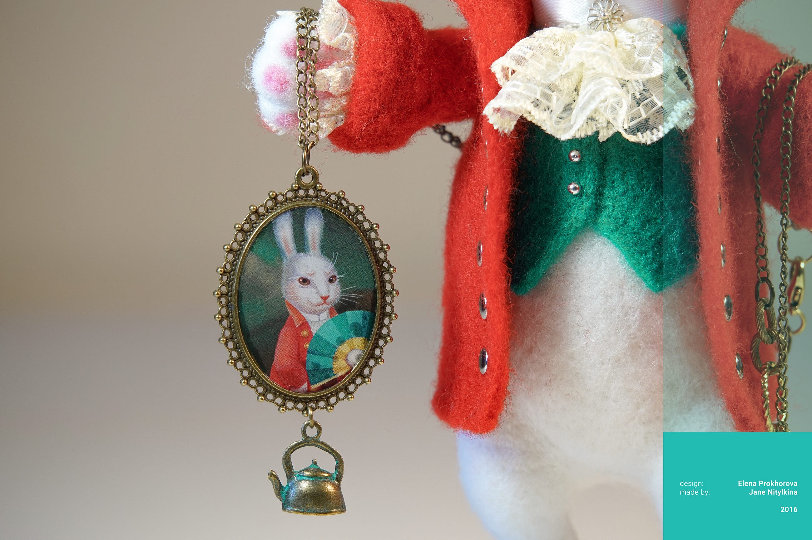 Handmade White Rabbit – Fluffy Move – Medium