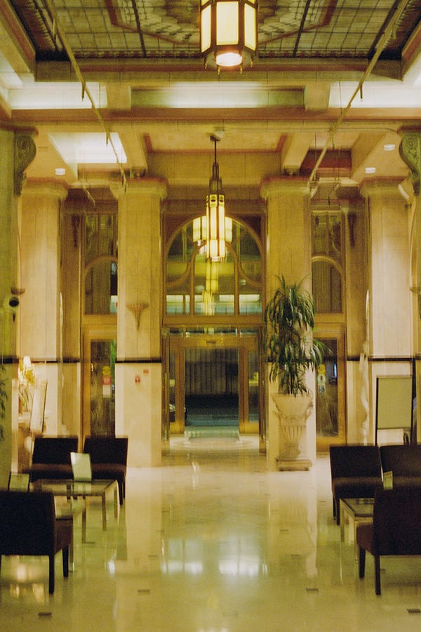 American Horror Story: The Cecil Hotel – Matter – Medium
