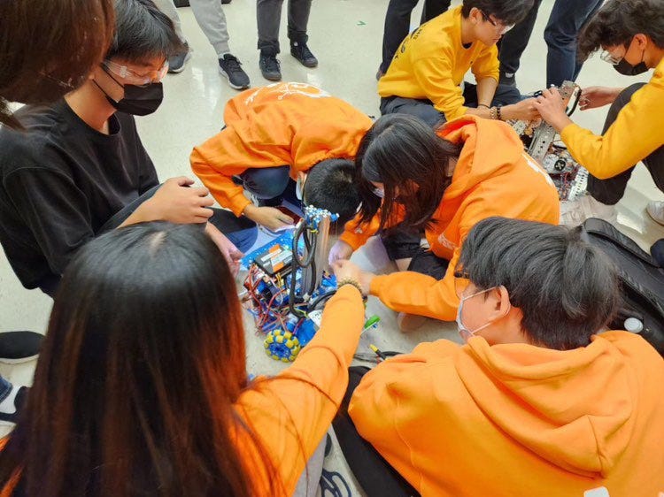 “Try the Impossible” — Inside the Minds of FTC Team Captains – Wiz Robotics