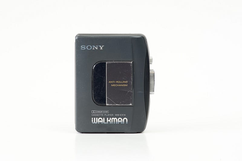 We Tore Down One of the Most Famous Walkman: the Sony WM-EX14 to See ...
