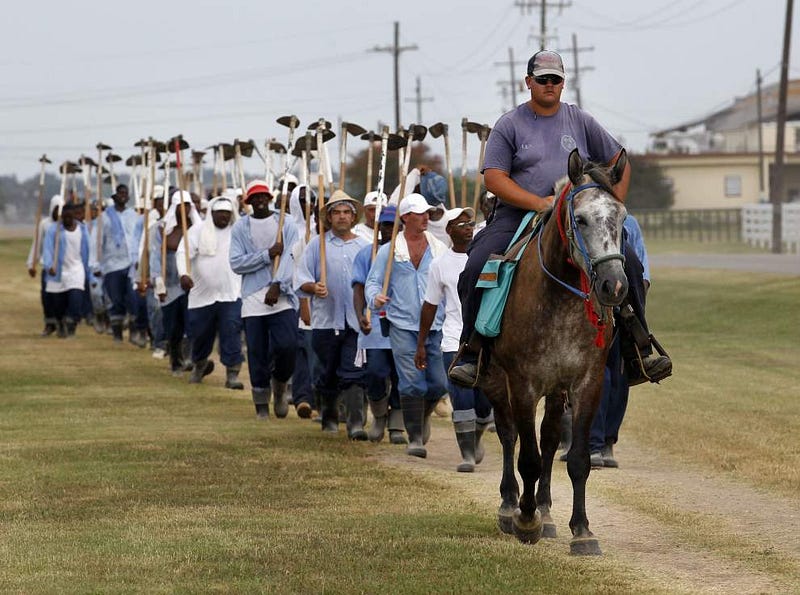 18 Photos of Prison That Look Exactly Like Slavery (Because It Largely ...