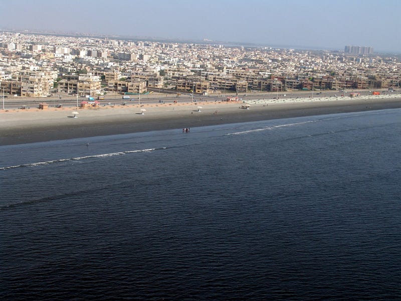 City by the Sea: The Future of Karachi’s Coastline – Mahera Omar – Medium